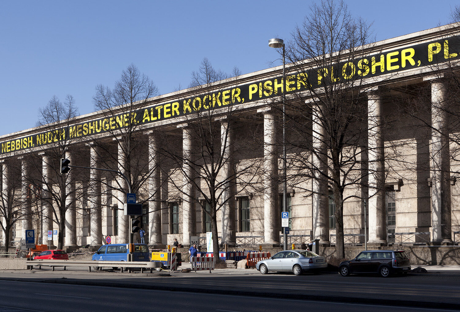 Mel Bochner: Wenn sich die Farbe ändert | Haus der Kunst München