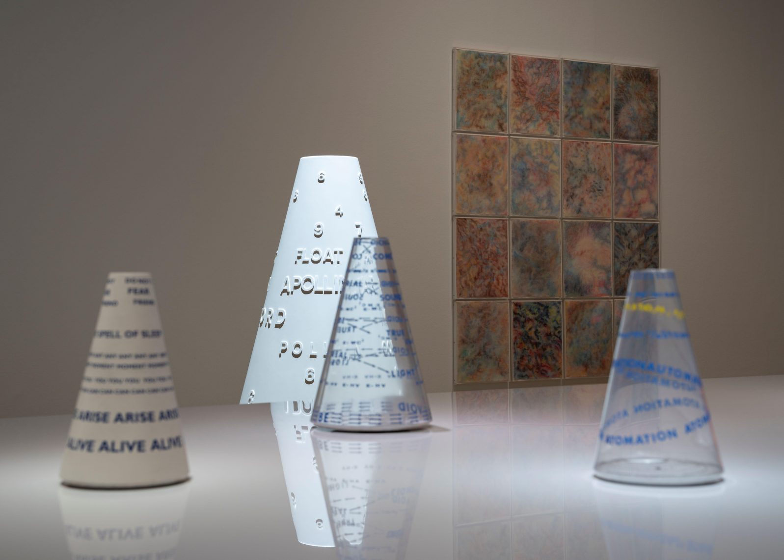 Liliane Lijn. Arise Alive | Haus der Kunst München